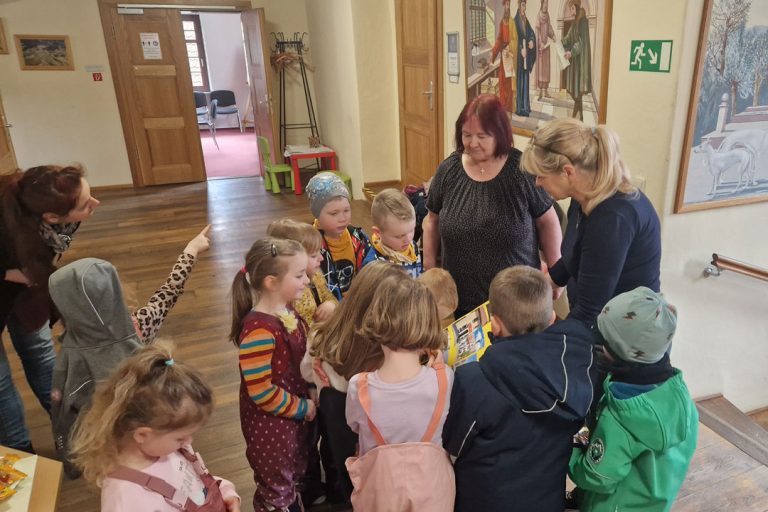 Vorschulkinder zu Besuch im Rathaus – Kindergarten Rastenberg. Ein Ort ...